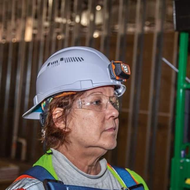 Klein Tools Hard Hat, Non-Vented, Cap Style with Headlamp 60107 - The ...