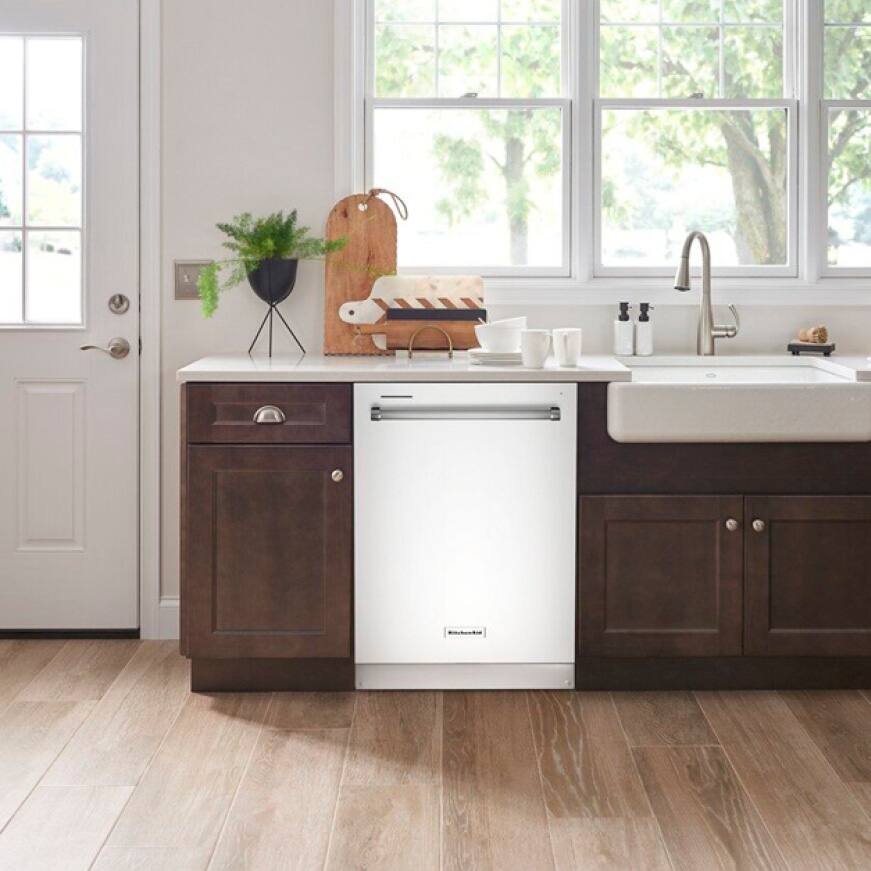 KitchenAid 24 In White Top Control Built In Tall Tub Dishwasher With