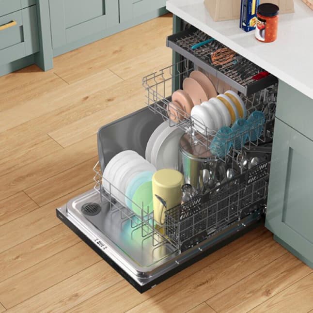 Whirlpool 24 in. Black Stainless Top Control Built-In Tall Tub ...
